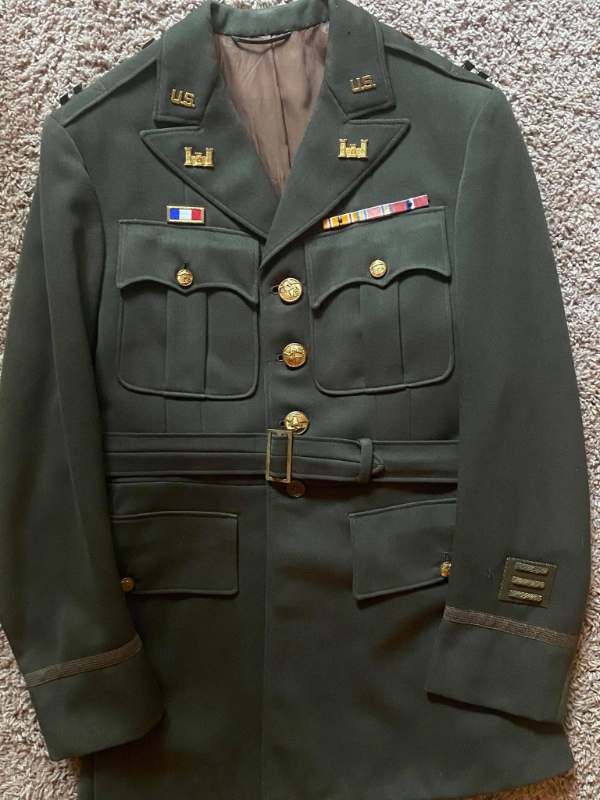 WW2 Captains Uniform-Served in Pacific-Trying to ID - UNIFORMS - U.S ...