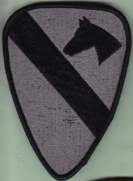 Collectible? Debate over 1st CAV patch shape. - ARMY AND USAAF - U.S ...