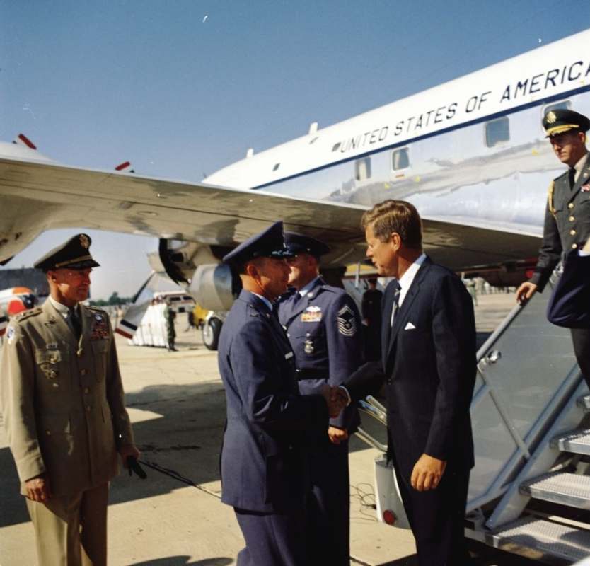 Post-WWII 1950's & 1960's US Air Force uniform photos - Page 35 ...