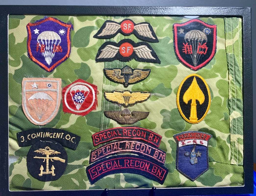 Italian made Special Recon Bn scroll and 11th Airborne Division Recon ...