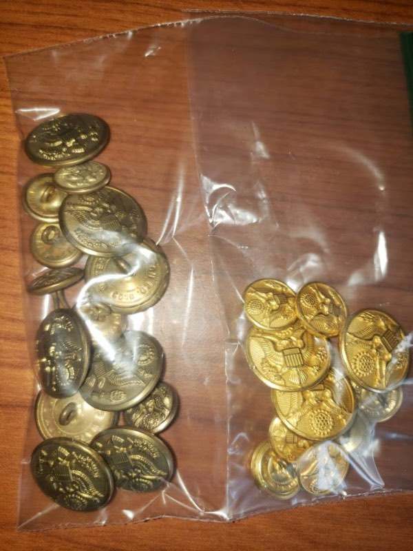Question about Class A tunic buttons - UNIFORMS - U.S. Militaria Forum