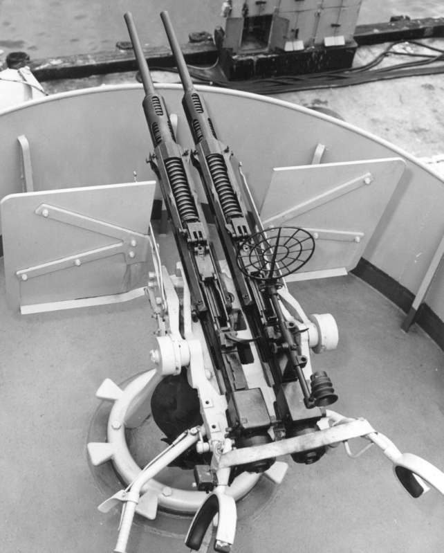 Original WW2 era photograph of PT-152 & her crew, with war souvenirs ...