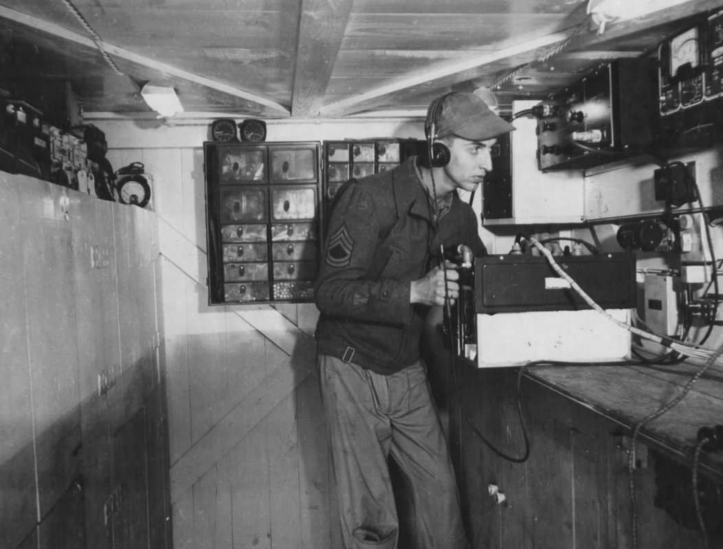 WWII Sewing Machines - Page 2 - FIELD & PERSONAL GEAR SECTION - U.S ...