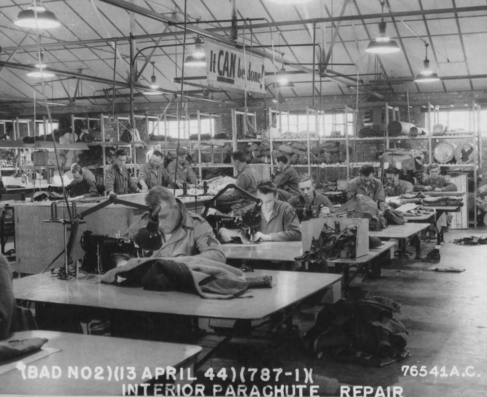 WWII Sewing Machines - FIELD & PERSONAL GEAR SECTION - U.S. Militaria Forum