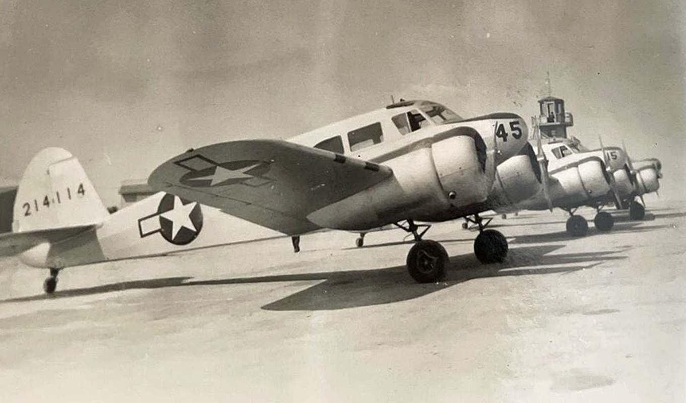 WASP photos on eBay: Julie E. Ledbetter Class 43-5, 9/11/43, LTC US ...