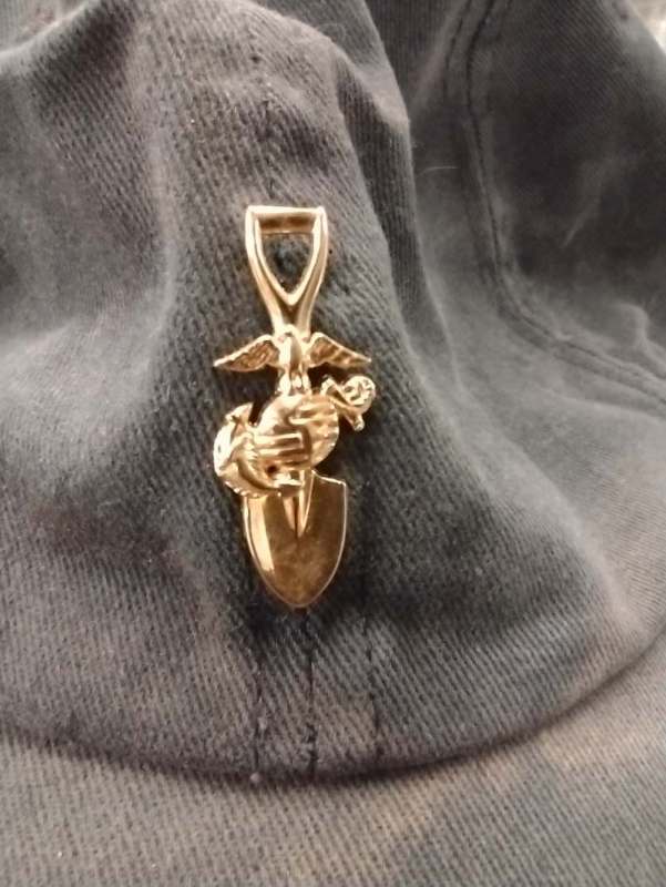 EGA with shovel? Does anyone know this pin? - MARINE CORPS EGA ...