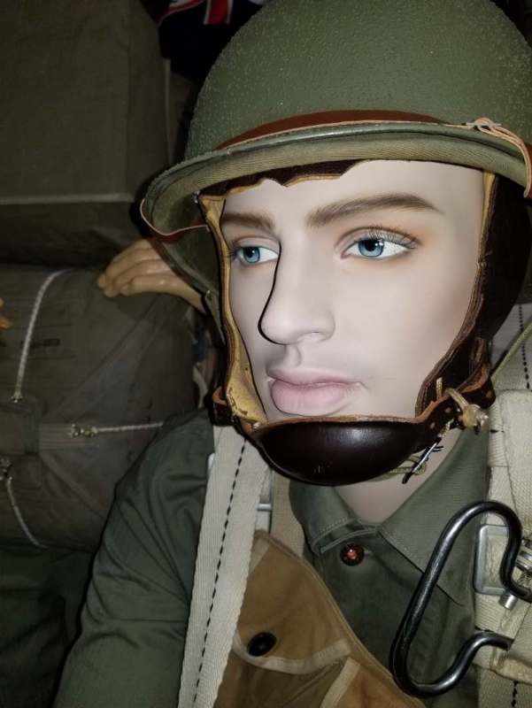 What would paramarines wear? - UNIFORMS - U.S. Militaria Forum