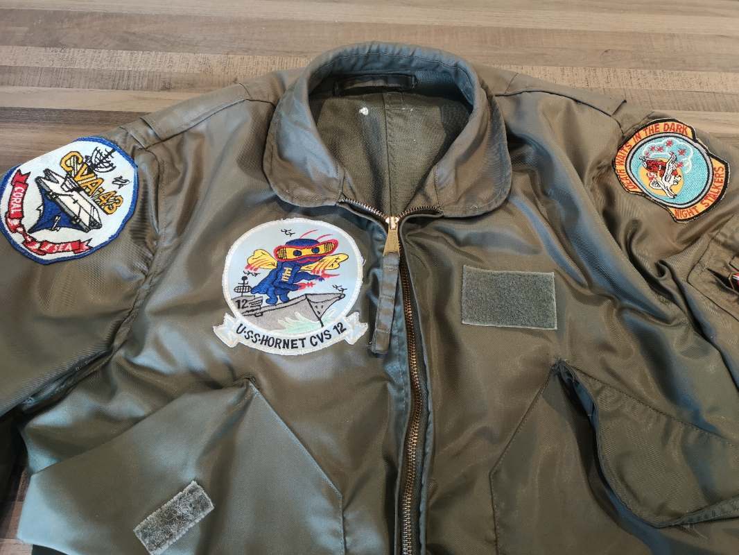 A "Death waits in the dark" Night Stalker patch variant - ARMY AND ...