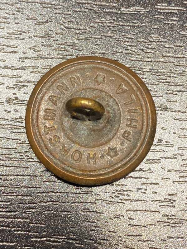 Is this a WW1 button? - UNIFORM BUTTONS - U.S. Militaria Forum