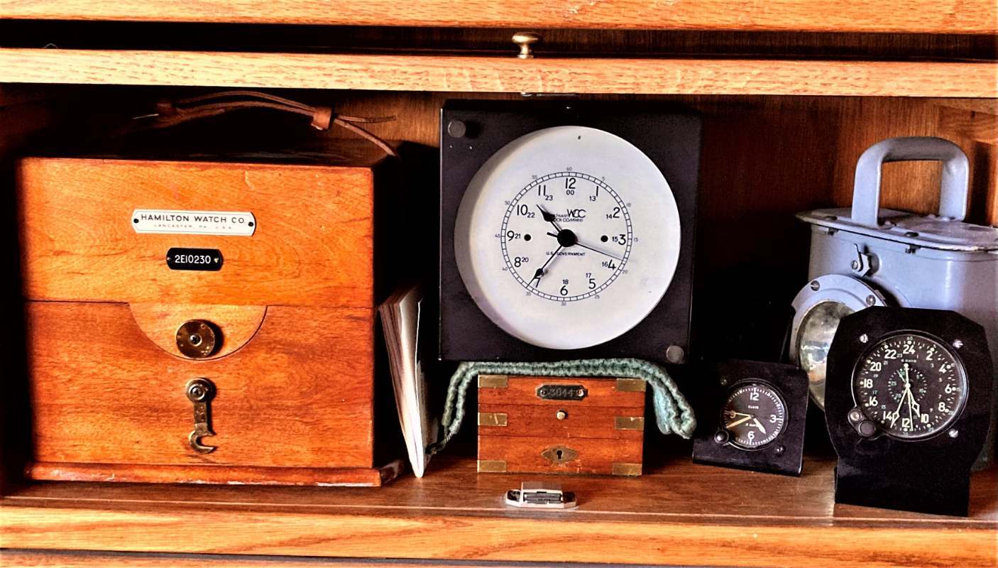 US Navy Waltham quartz chronometer Cir. 1991 - MILITARY SHIPS AND ...