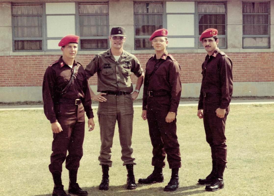 US Army berets - blue, black, green, maroon, tan... - Page 30 ...