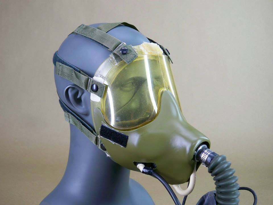 Pre-TAERs type aircrew mask - FLYING HELMETS AND ACCESSORIES - U.S ...