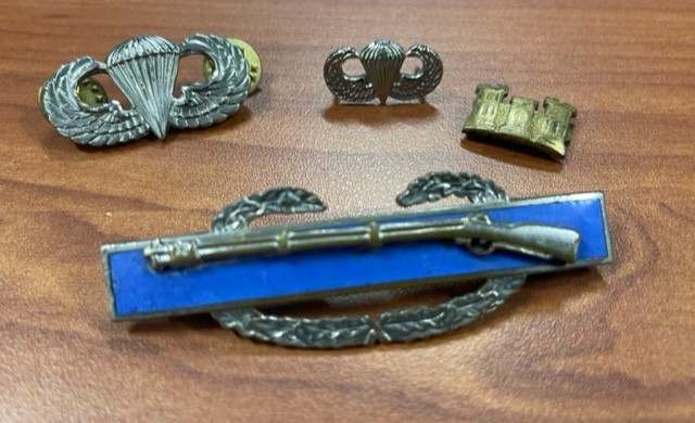 Unmarked CIB Identification Help - COMBAT / EXPERT INFANTRY BADGE - U.S ...
