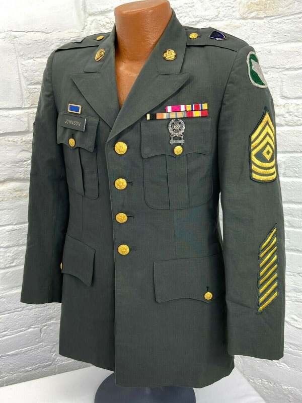 White Merrowed Edge and White Timberwolf 104th Training Division Patch ...