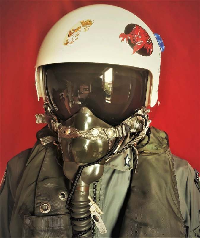 When 'offset' mask bayonets first came in... - Page 2 - FLYING HELMETS ...