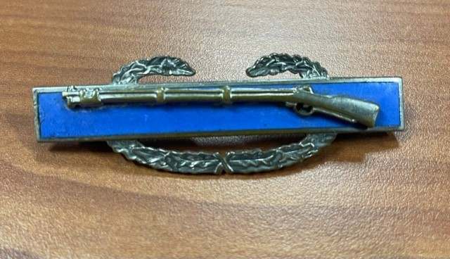 Unmarked CIB Identification Help - COMBAT / EXPERT INFANTRY BADGE - U.S ...