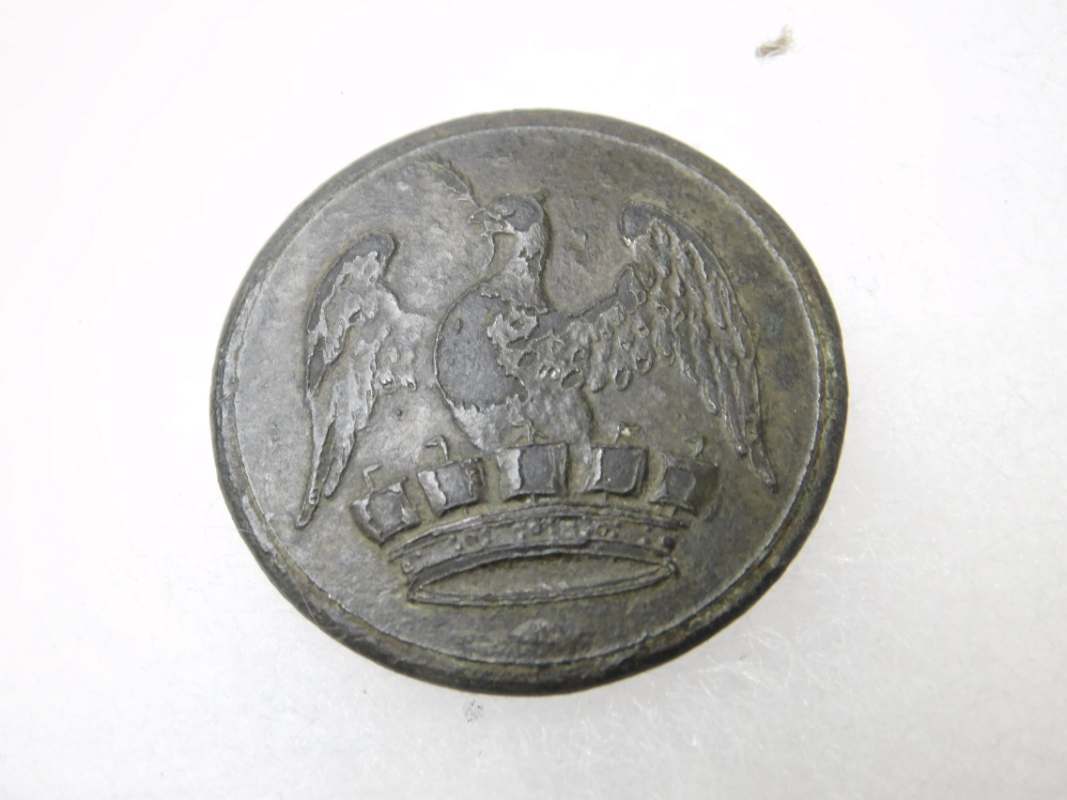 unknown buttons...any help please? - (1776-1860) AMERICAN REVOLUTION ...
