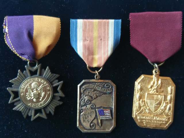 Medal identification needed - MEDALS & DECORATIONS - U.S. Militaria Forum