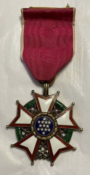 LEGION of MERIT--Showcase - Page 15 - DECORATIONS/VALOR AWARDS - U.S ...