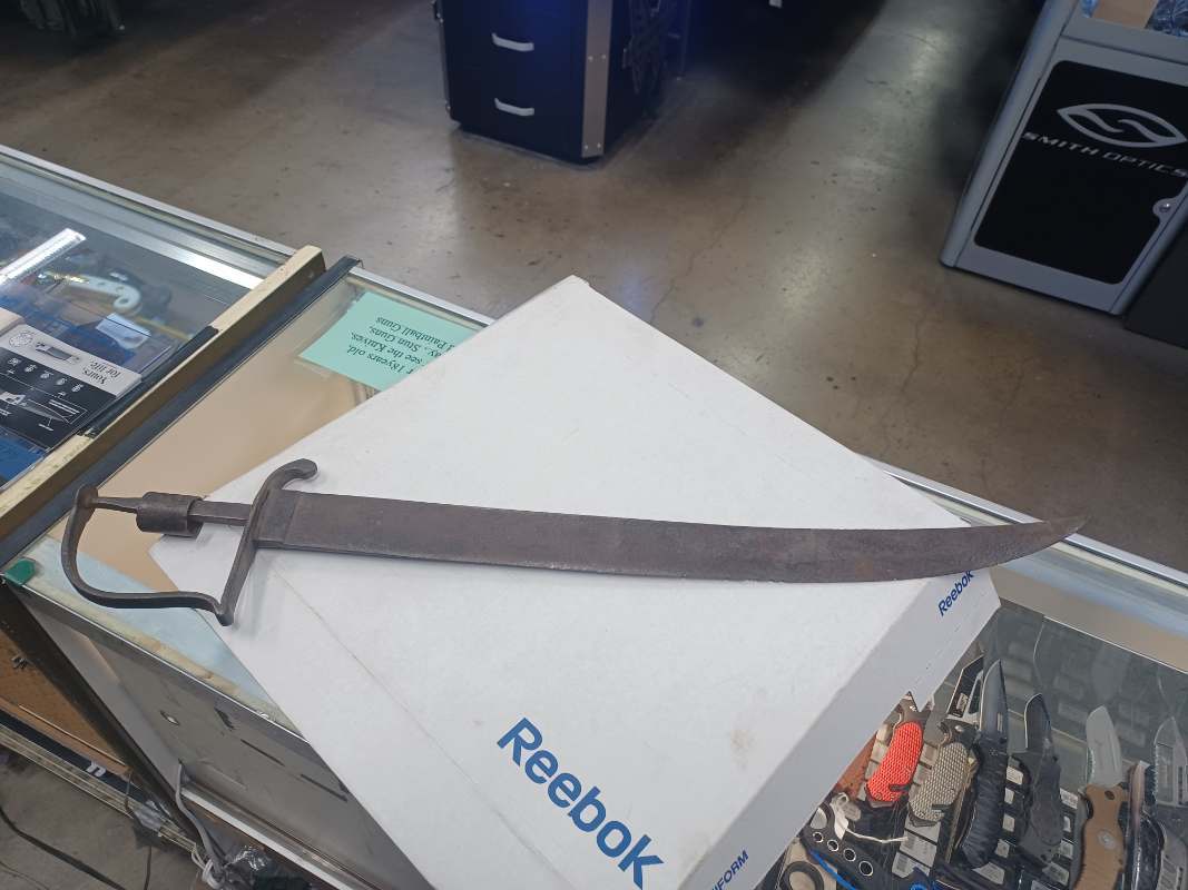 Unknown D guard short sword or cutlass? - EDGED WEAPONS - U.S ...