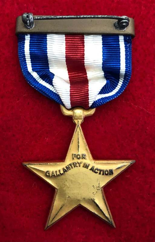 WWII Silver Star, manufacturer? - DECORATIONS/VALOR AWARDS - U.S ...