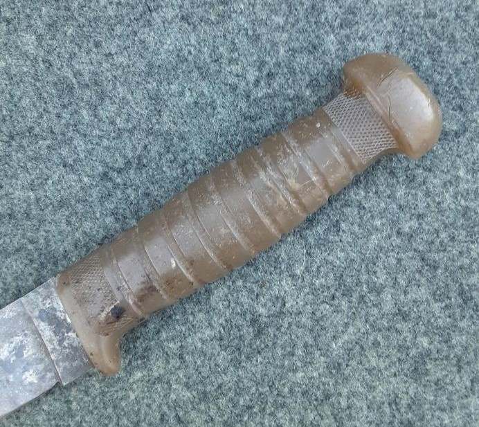 Colonial Mark I Knife with Tenite Grip - EDGED WEAPONS - U.S. Militaria ...