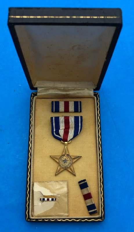 WWII Silver Star, manufacturer? - DECORATIONS/VALOR AWARDS - U.S ...