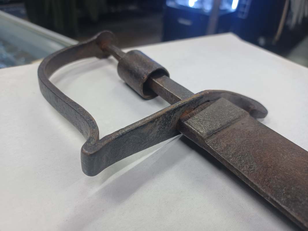 Unknown D guard short sword or cutlass? - EDGED WEAPONS - U.S ...