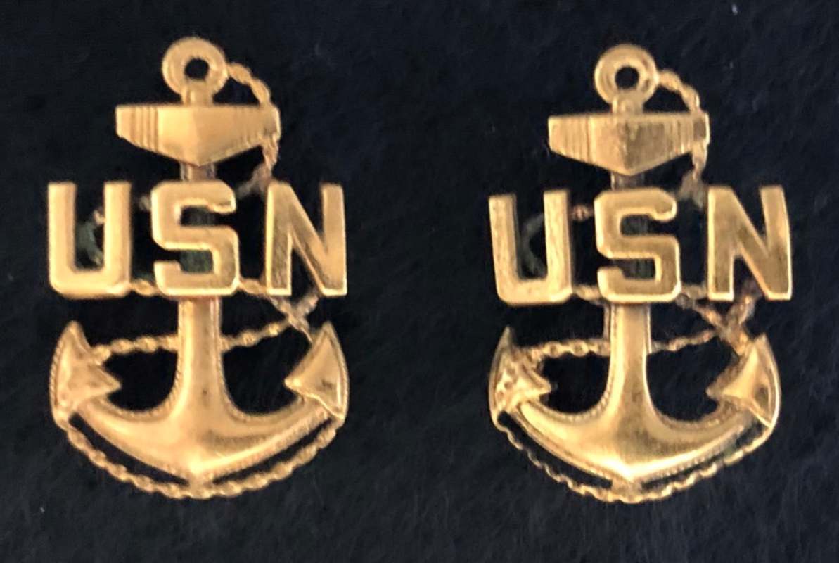 Question on these CPO insignia - NAVY, COAST GUARD AND OTHER SEA ...