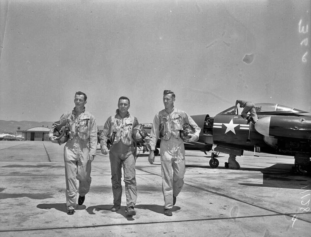 Some 1950's US Navy & USMC Aircraft Pictures - MILITARY AIRCRAFT ...