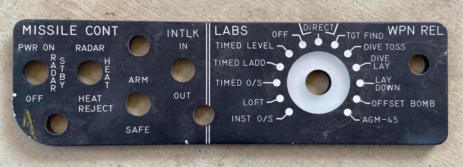 F-4D Weapons Panel - MILITARY AIRCRAFT & AVIATION - U.S. Militaria Forum