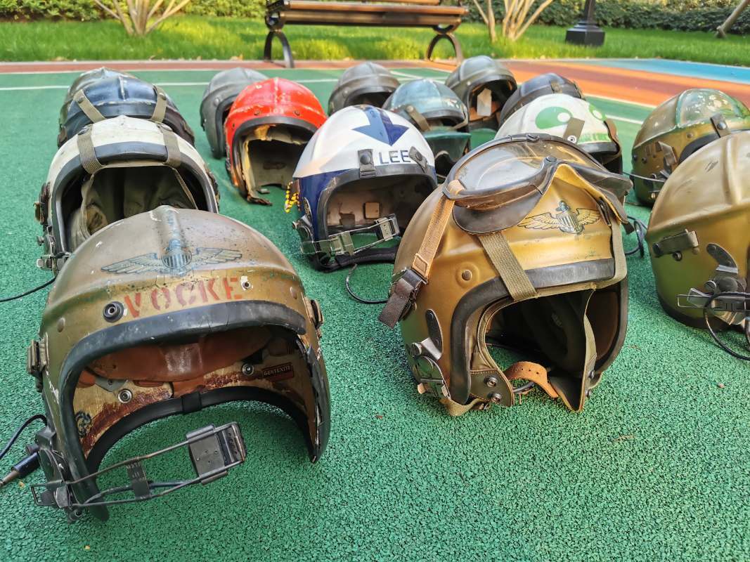 H3 and H4 NAVY helmets - FLYING HELMETS AND ACCESSORIES - U.S ...