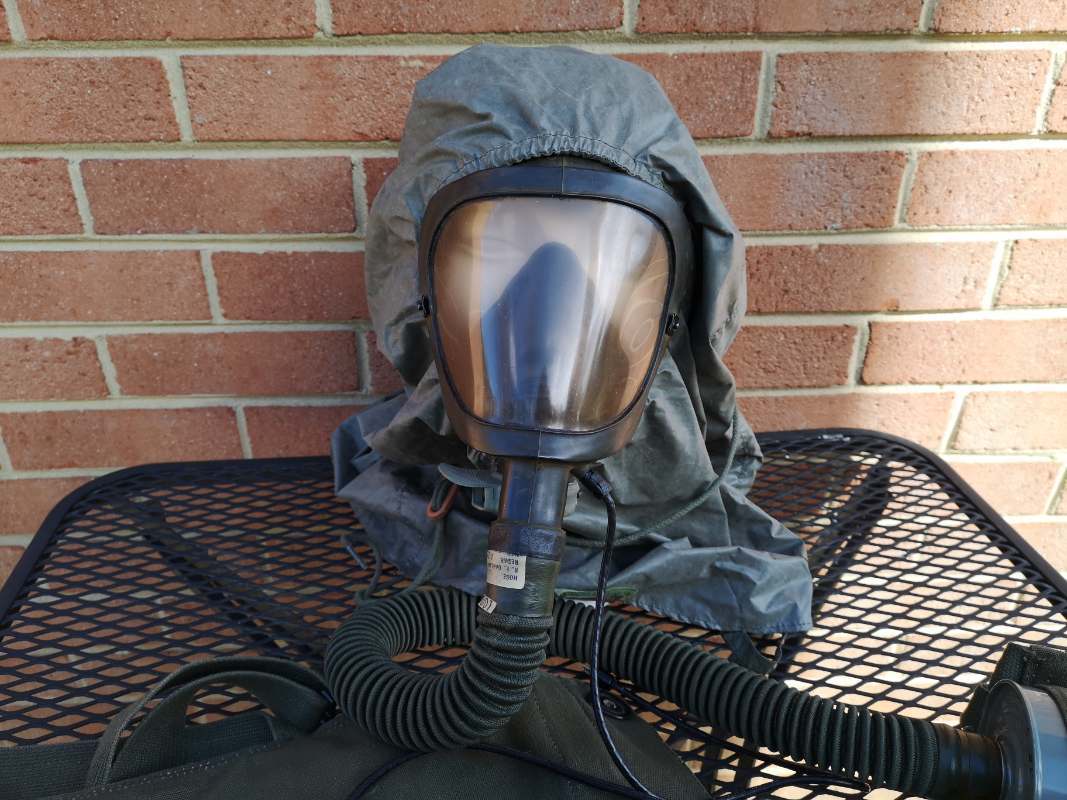 US M24 Chemical Biological Aircraft Mask - MISC MILITARIA - U.S ...