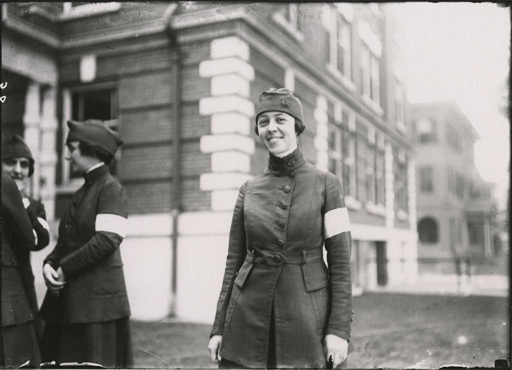 WW1 Signal Corps Telephone Operator "Hello Girl" - WOMEN'S SERVICES - U ...