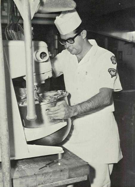 Patches in action: Photos of SSI being worn by the troops. - Page 229 ...