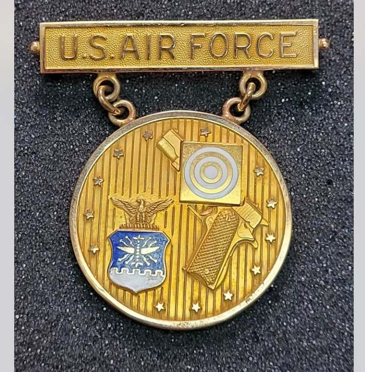 Named U.S. Air Force Distinguished Rifleman Badge 14k - MEDALS ...