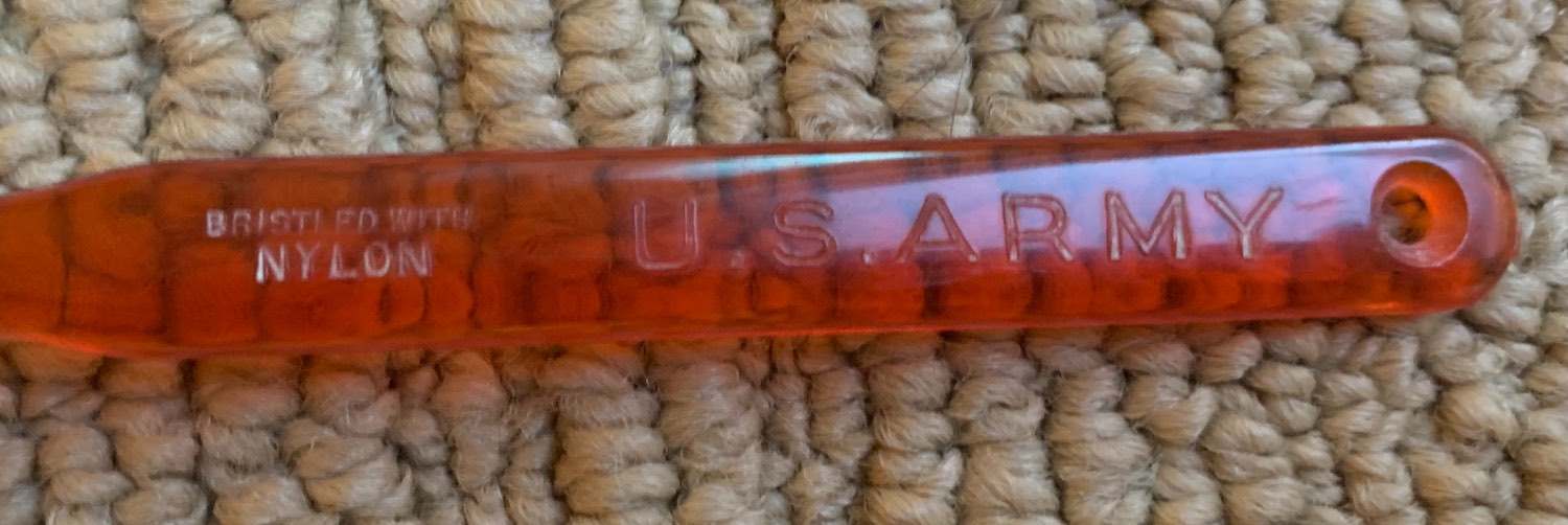 WW2 Toothbrush? - FIELD & PERSONAL GEAR SECTION - U.S. Militaria Forum