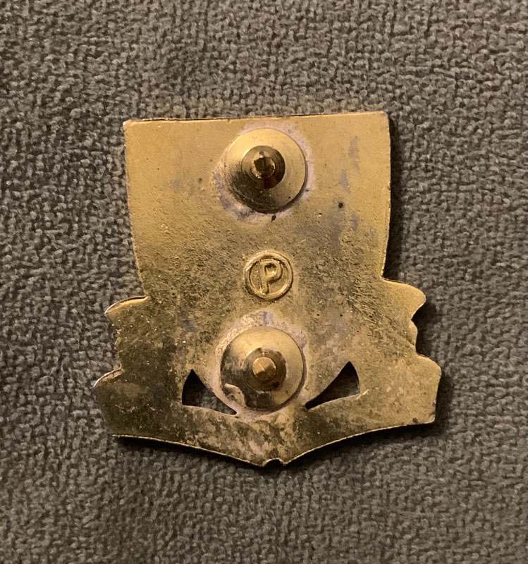 Help with hallmark - DISTINCTIVE UNIT INSIGNIA / UNIT CRESTS - U.S ...