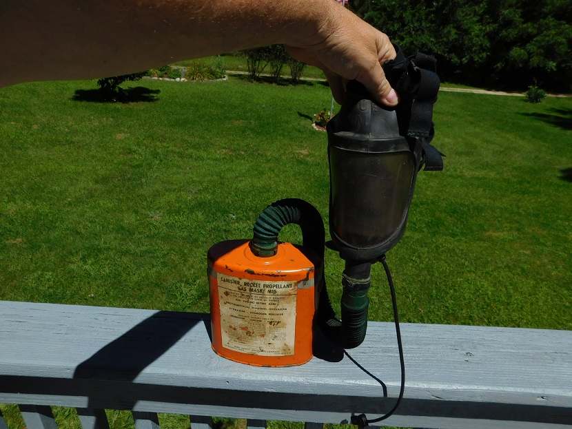 HELP WITH US GAS MASK WHAT PATTERN IS IT M21 ? ROCKET PROPELLANT ...