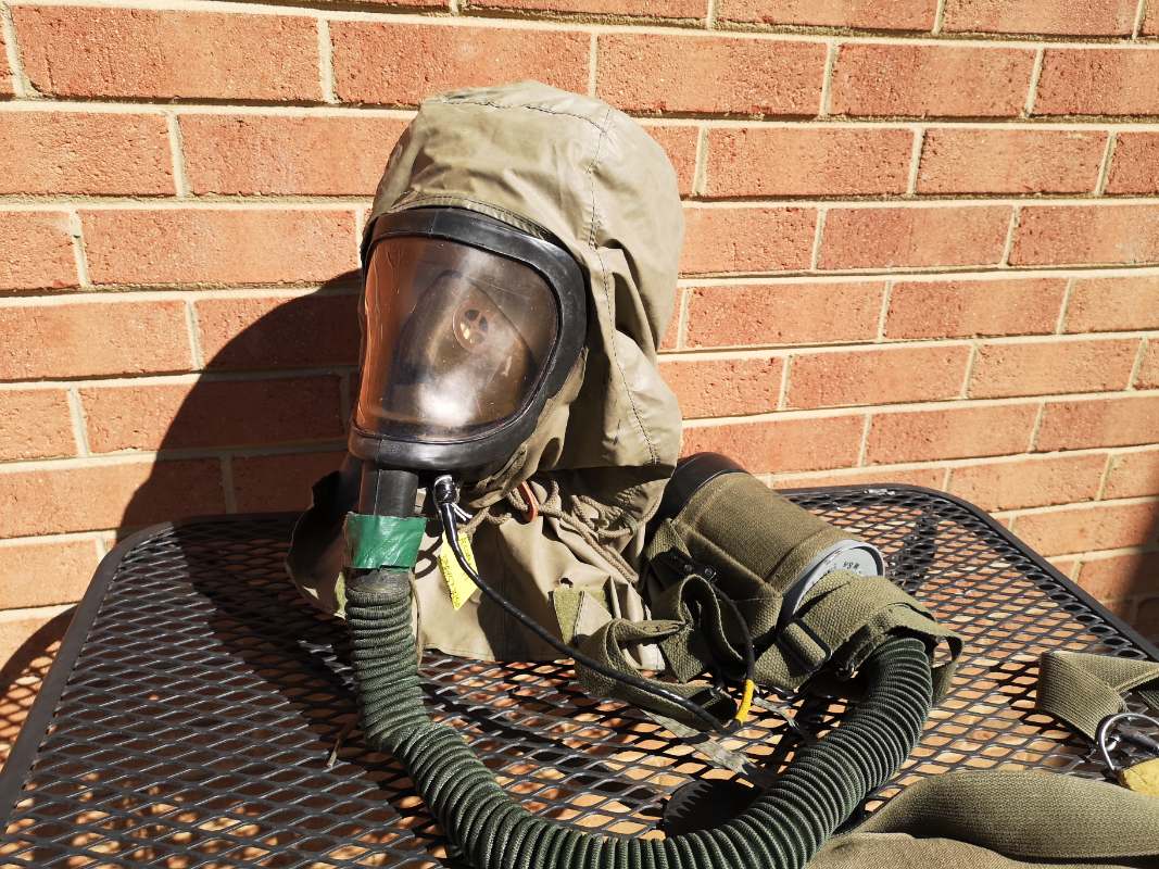 US M25 Tank Crew Mask manufactured by Daytona 1962 - MISC MILITARIA - U ...