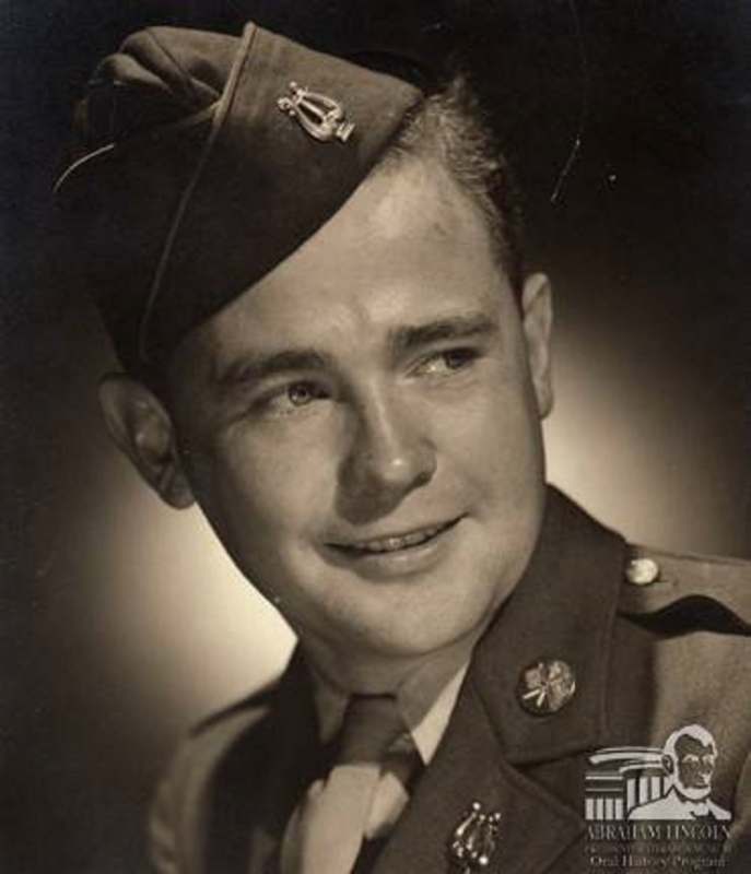 Army Band Sergeant Wearing Officer Branch Insignia - BRANCH OF SERVICE ...