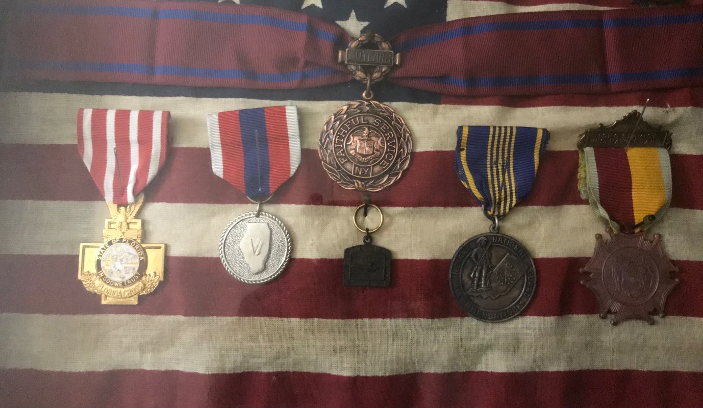 NATIONAL GUARD SHADOWBOX - MEDALS & DECORATIONS - U.S. Militaria Forum