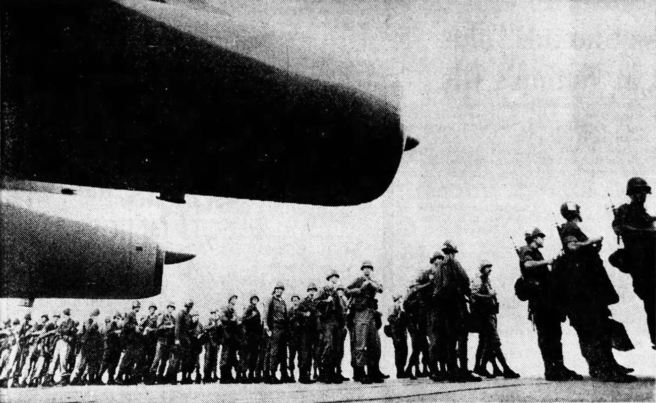 71st Airborne Brigade Helmet - M-1; M-1C & M-2 HELMETS - U.S. Militaria ...