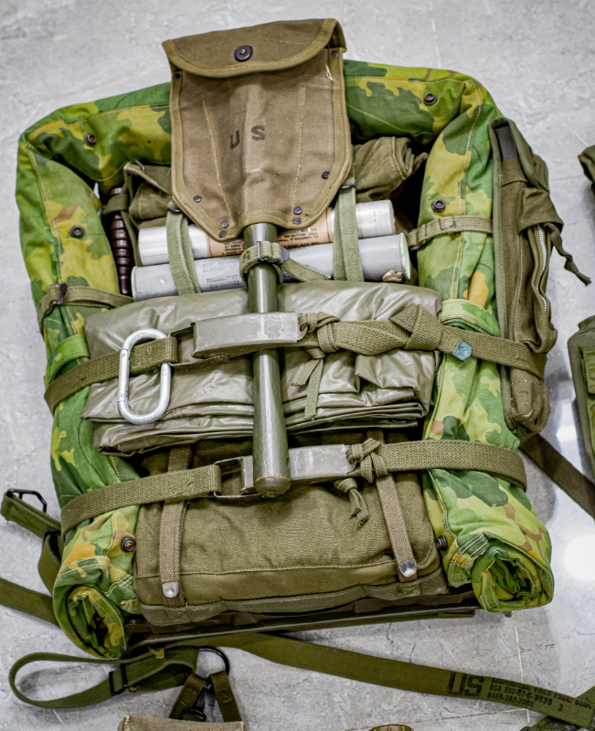 Vietnam era USMC 1969-1970 gear - FIELD & PERSONAL GEAR SECTION - U.S ...