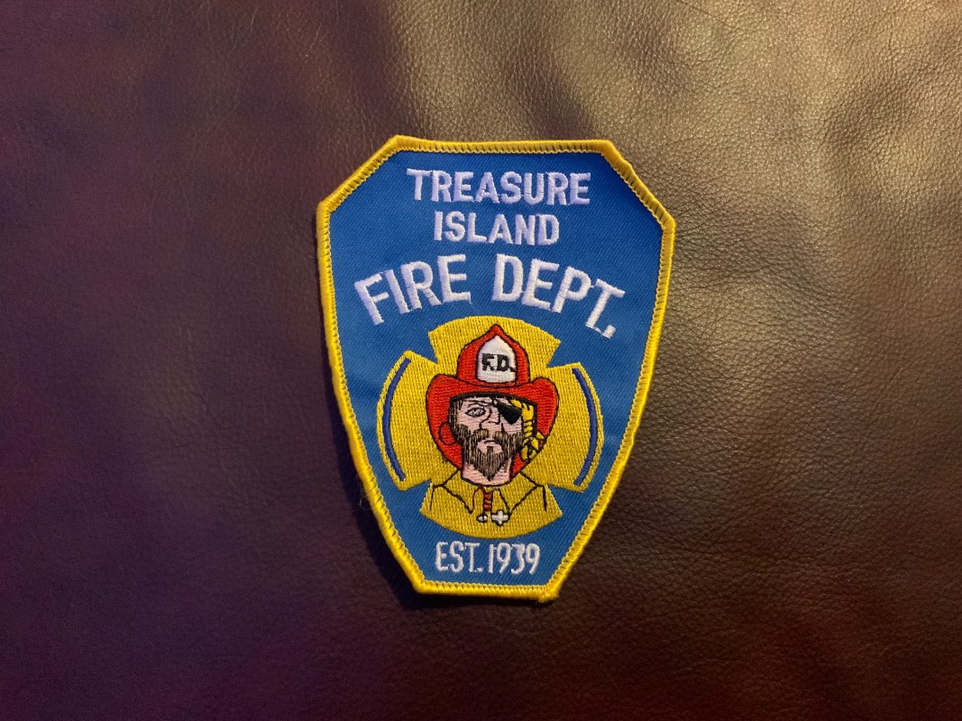MILITARY FIRE DEPARTMENT Patches - Badges - Page 4 - MISCELLANEOUS ...