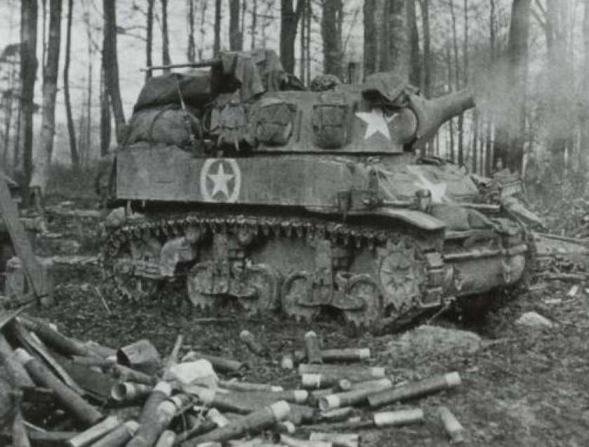 Another tank ID: Howitzer Motor Carriage M8 - MODELING - U.S. Militaria ...