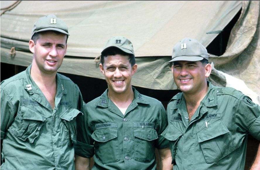 Left or Right?-Patch Placement: 1968 12th Medical Evac, Cu Chi - ARMY AND USAAF - U.S. Militaria ...