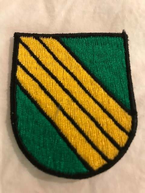 Help ID This Flash Green with alternating Yellow and black bends - CAN ...