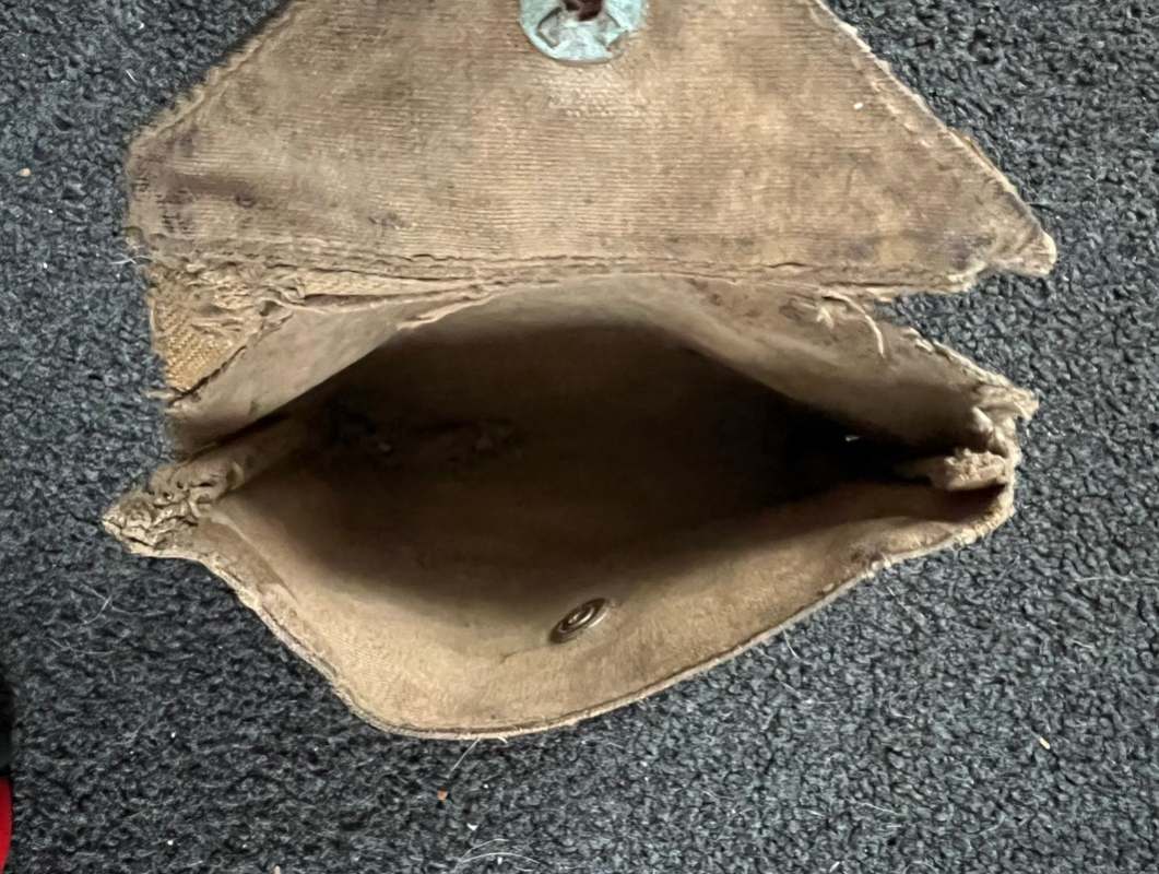 WWII Airborne Rigger Pouches - FIELD & PERSONAL GEAR SECTION - U.S ...