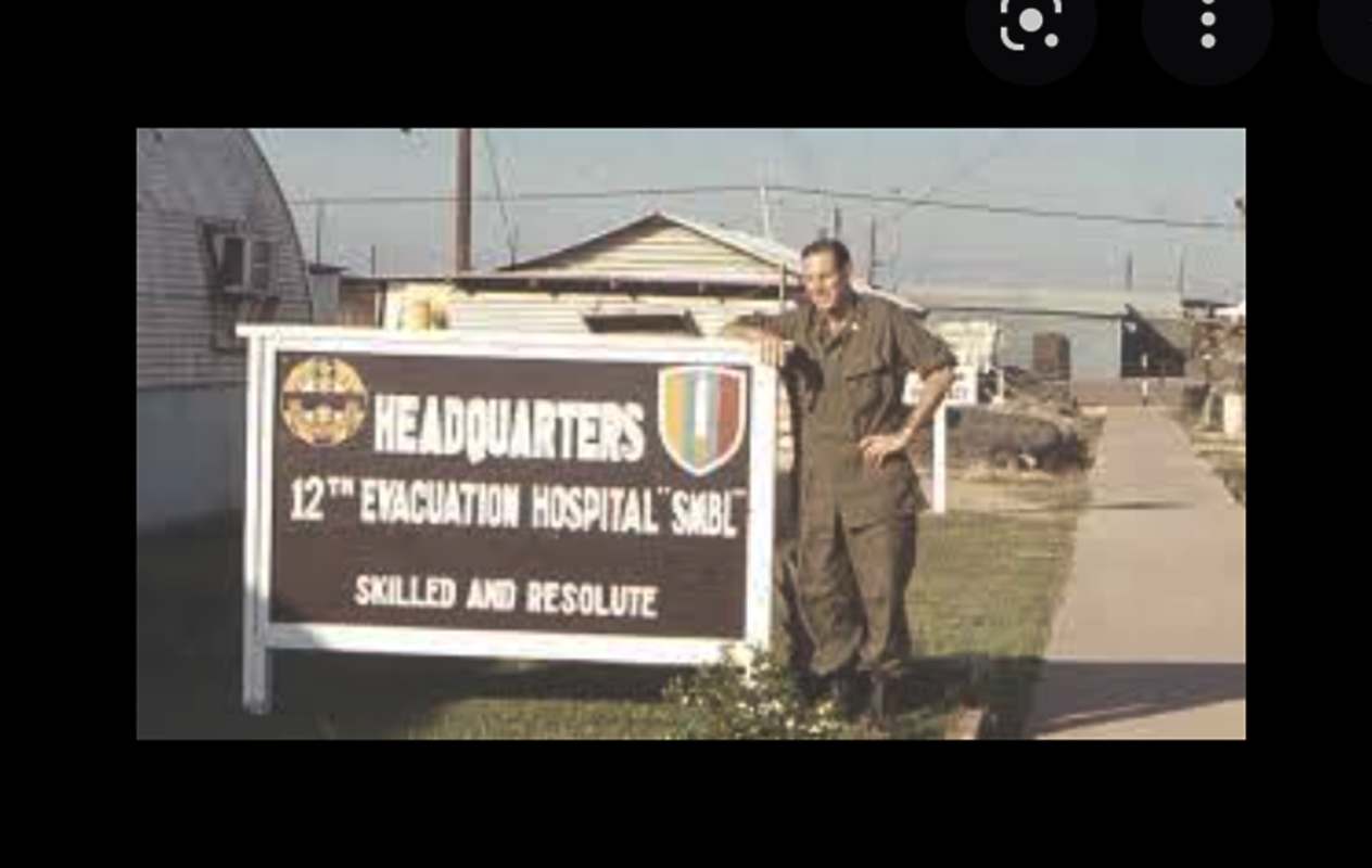 Left or Right?-Patch Placement: 1968 12th Medical Evac, Cu Chi - ARMY ...